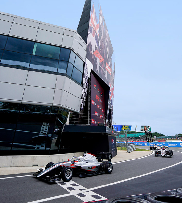 Silverstone Circuit, England: FIA F3 Races 7 & 8 | Kaylen Frederick
